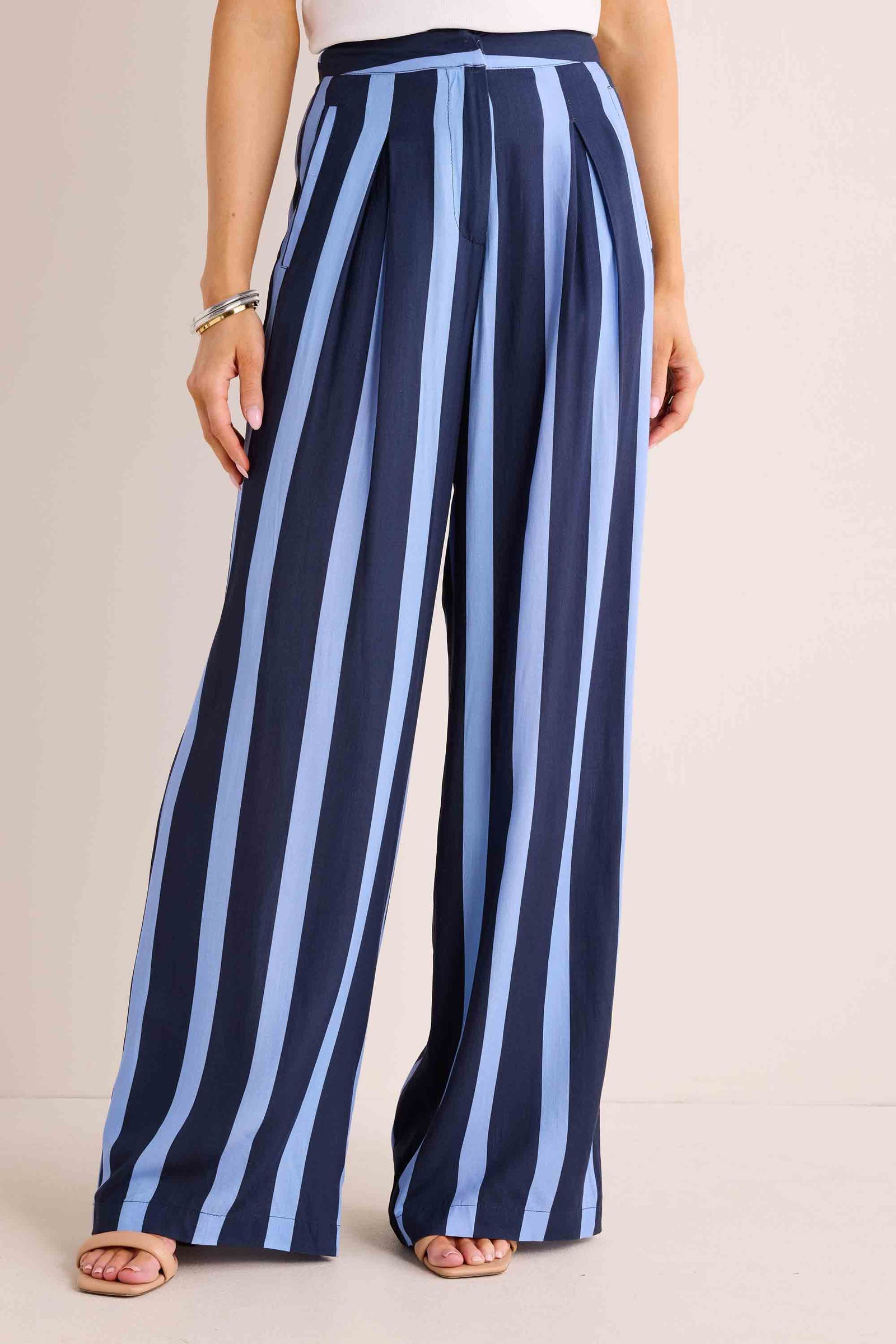 Cute Pants for Women | Trendy Women's Trousers | Avara| Avara